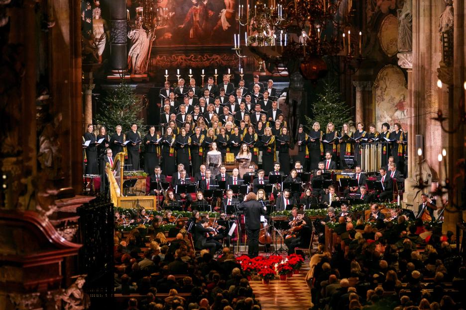 Vienna Symphony Advent Concert at St. Stephen’s Cathedral Gruppen-Impulse
