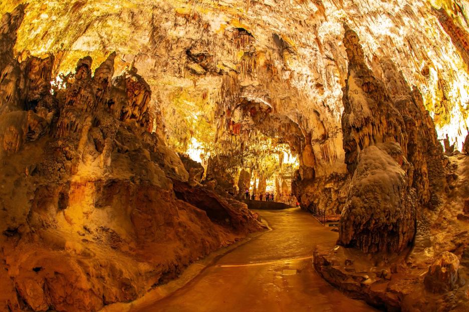 Visit the Karst region of Slovenia Gruppen-Impulse